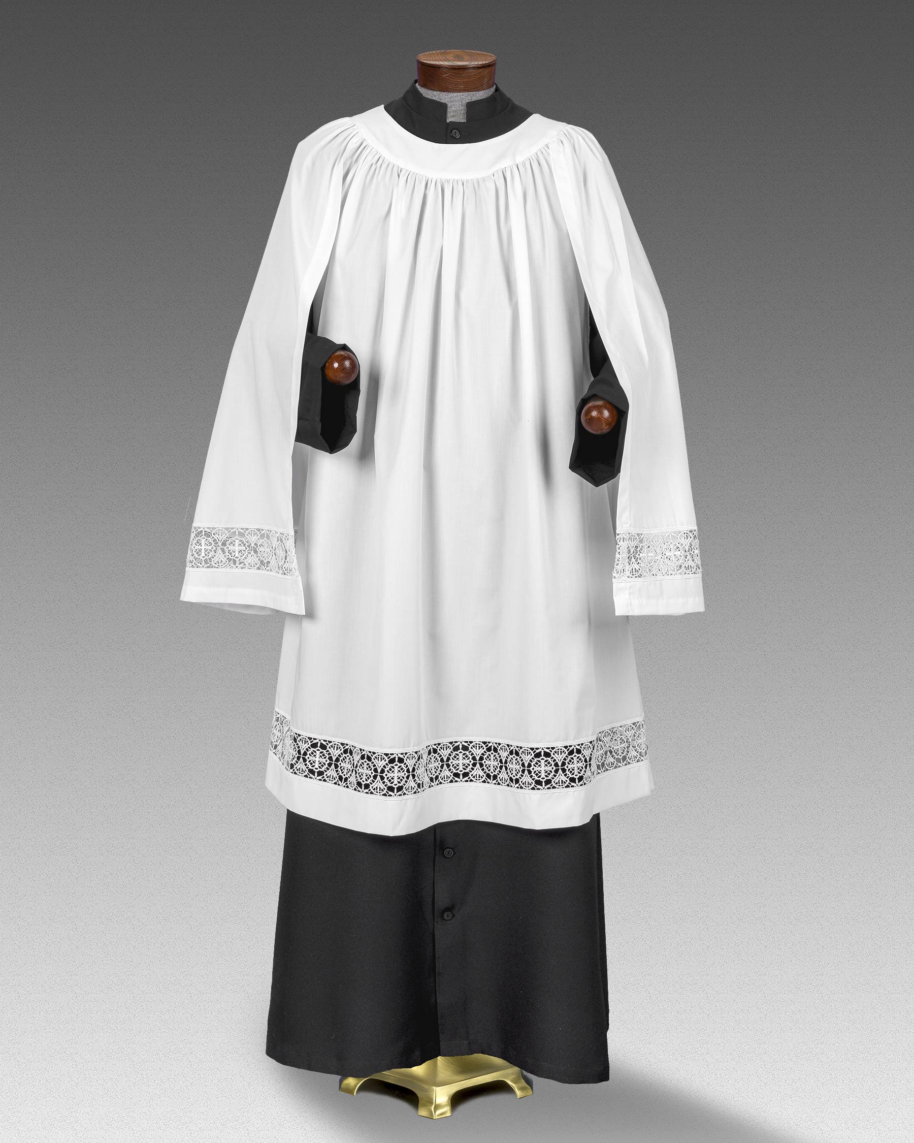 CM Almy | Vienna Organist Cotta with Round Yoke, Cathedral Length