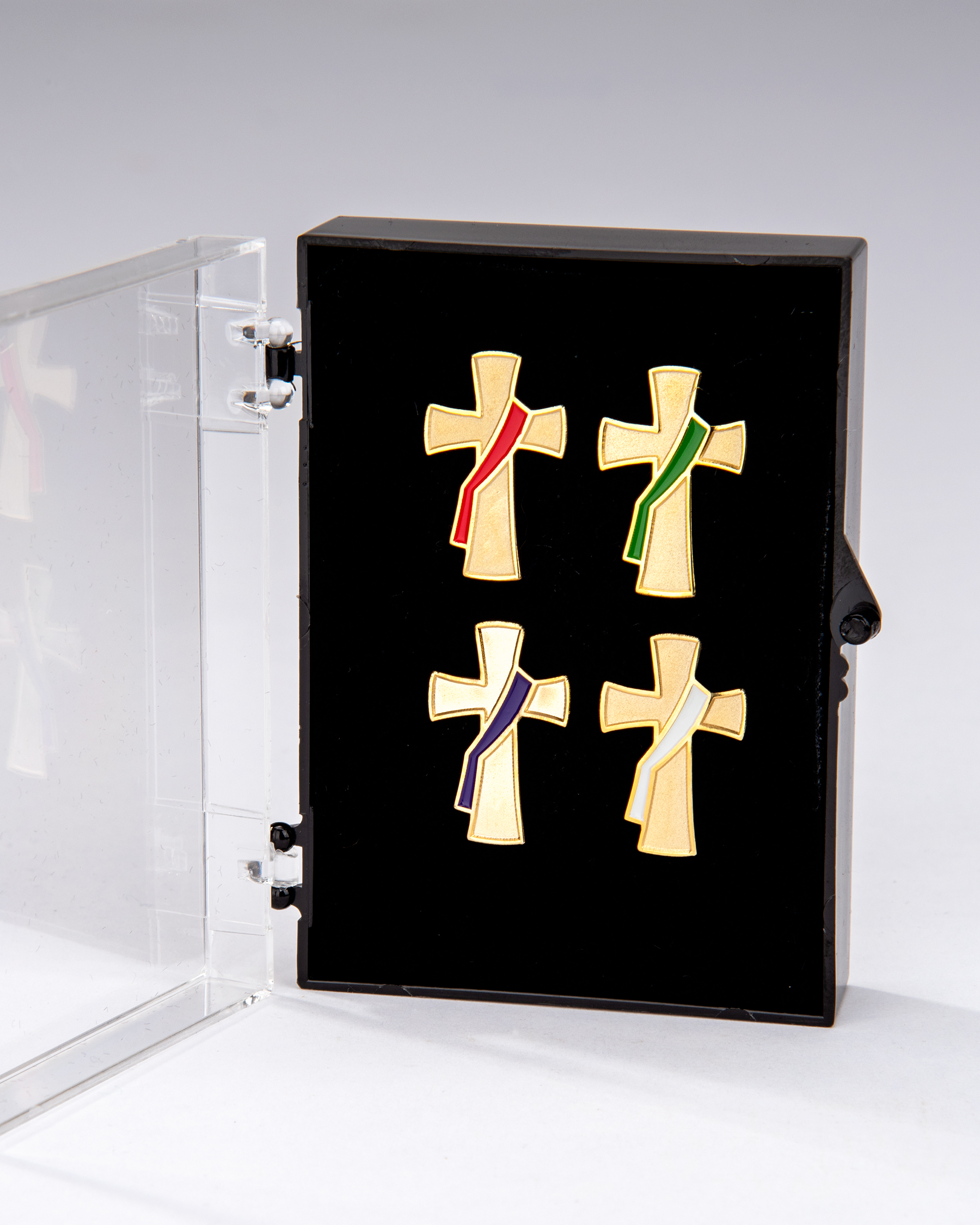 CM Almy | Deacon Lapel Pin Cross Set