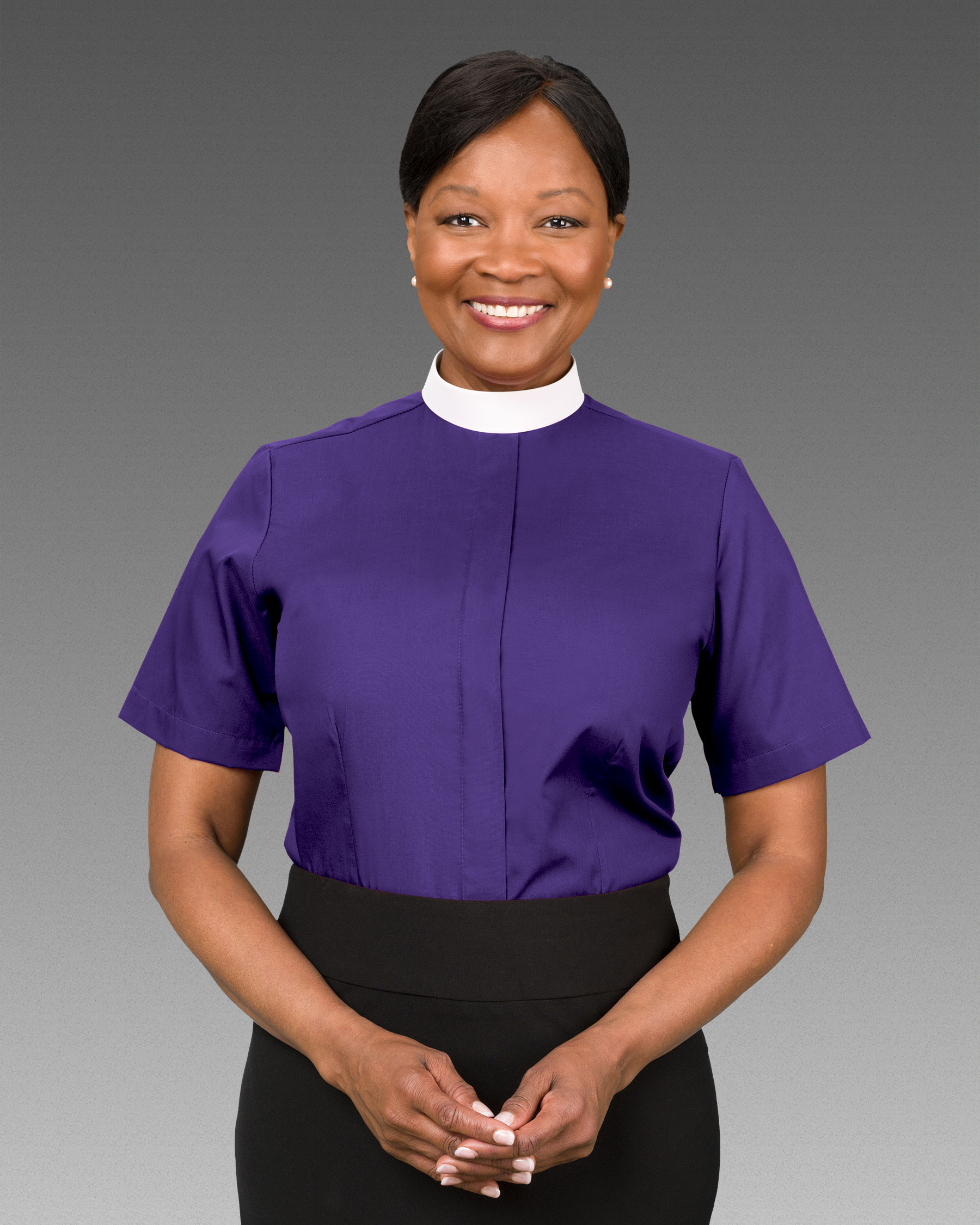 CM Almy | Bishop's Button-Front Short Sleeve Neckband Blouse