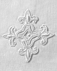 CM Almy | Mary Moore Credence Table Cloth