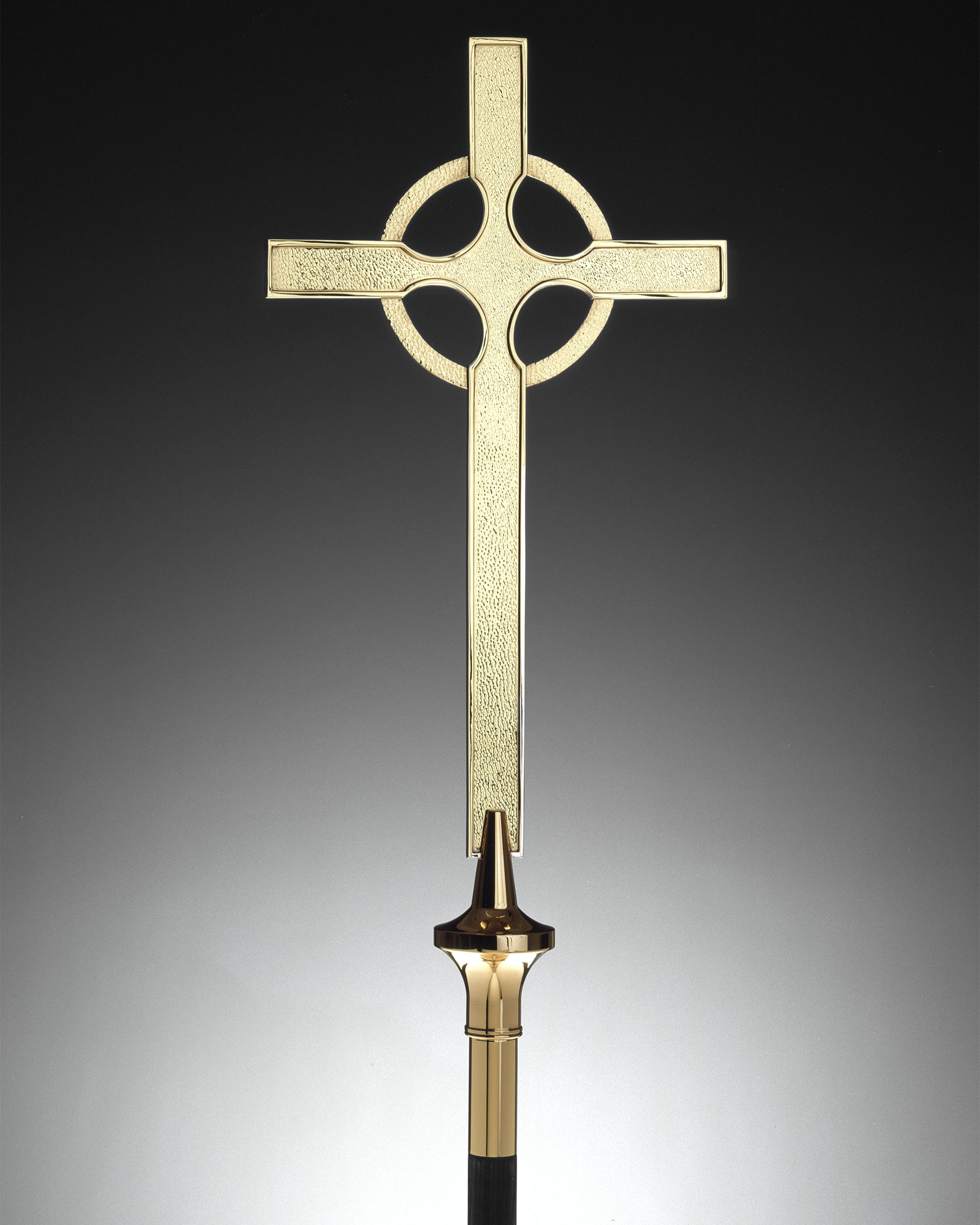 CM Almy | Iona Processional Cross