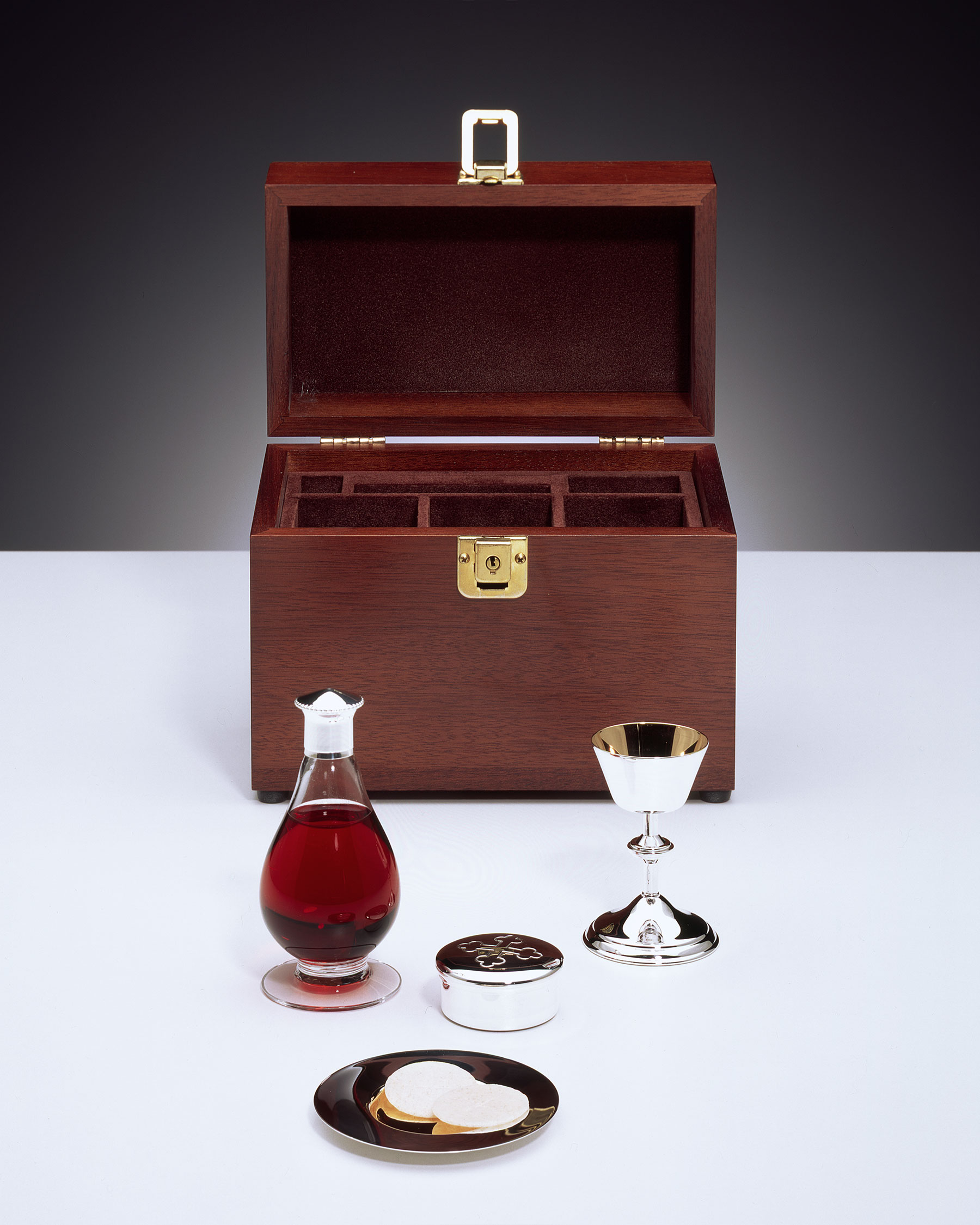 CM Almy | Small Portable Communion Set