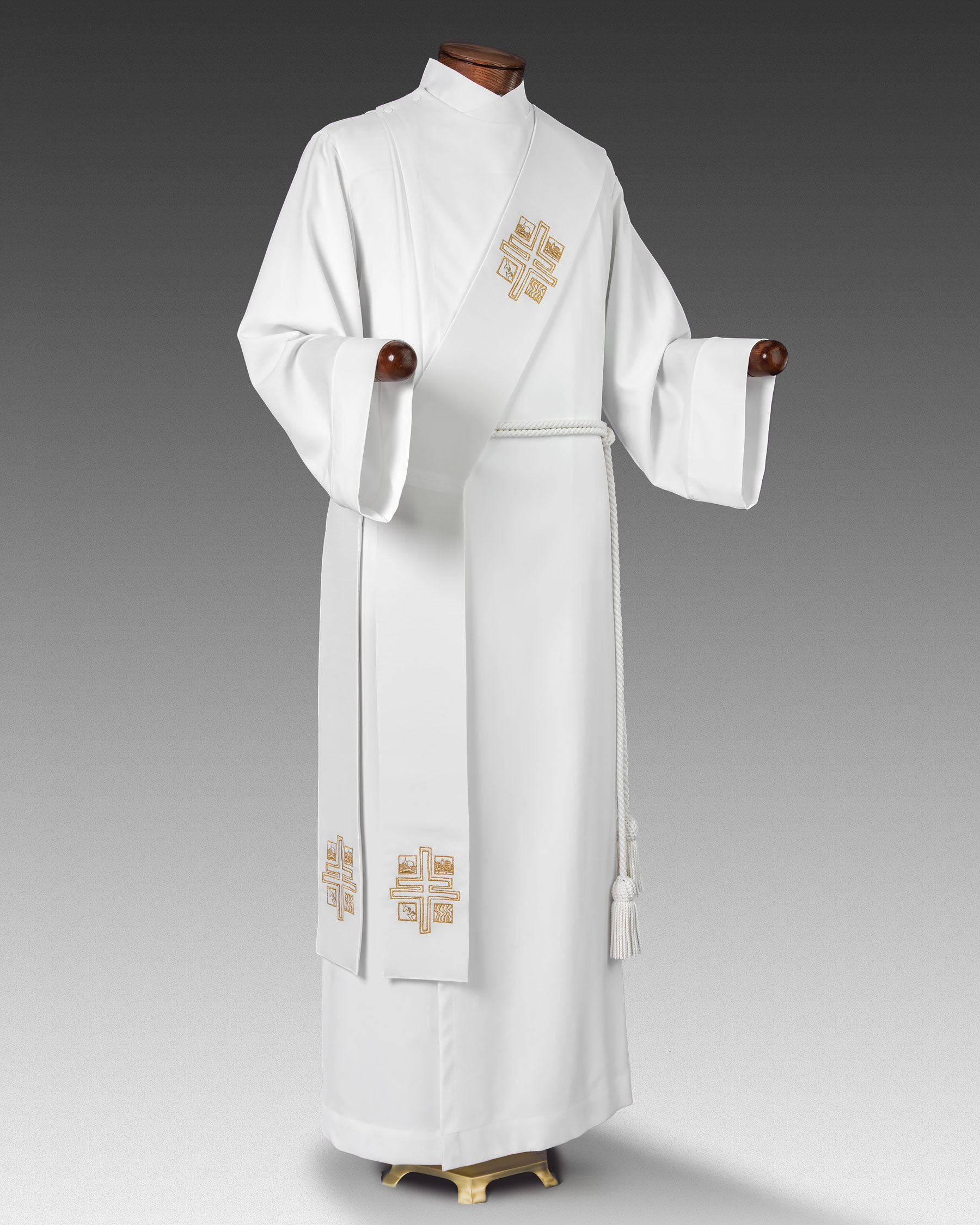 CM Almy | Deacon Stoles forArchdiocese of Dubuque